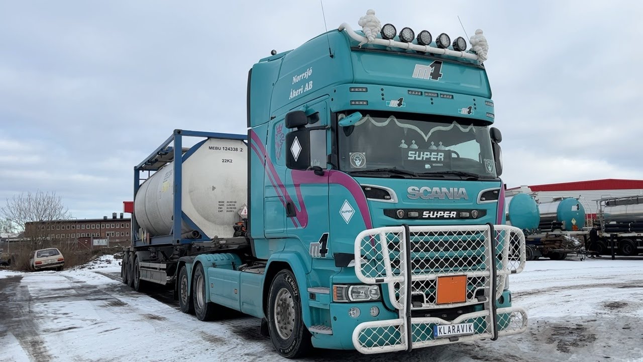 Köp Dragbil Scania R520 LA6x2HNB V8 på Klaravik - YouTube