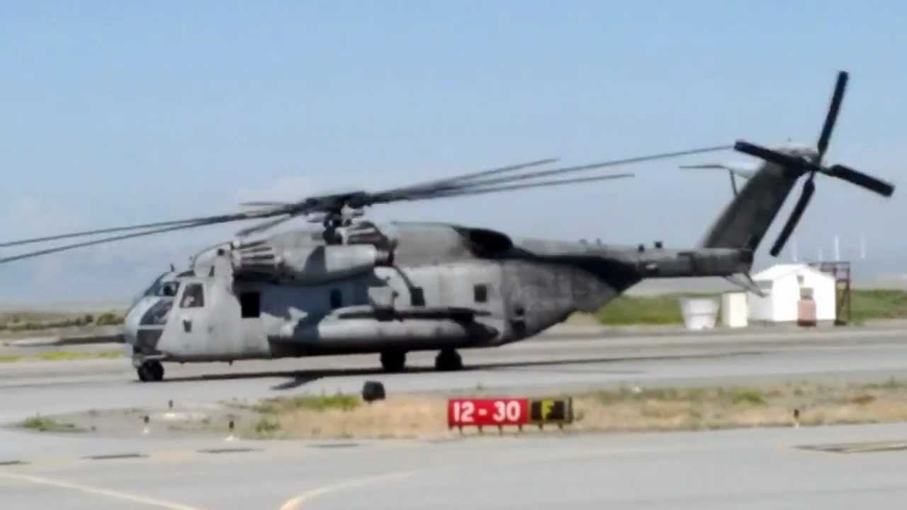 Sikorsky CH-53E Super Stallion Landing at KSQL - YouTube