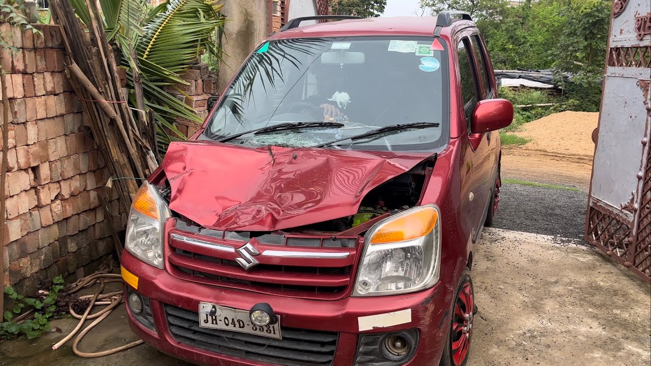 Car crash gari ka hua accident ky haal hua gari ka 😢😢#automobile #vlog ...