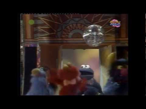 Bawmy się Sezamku - Gdzie jest ciacho  (24)