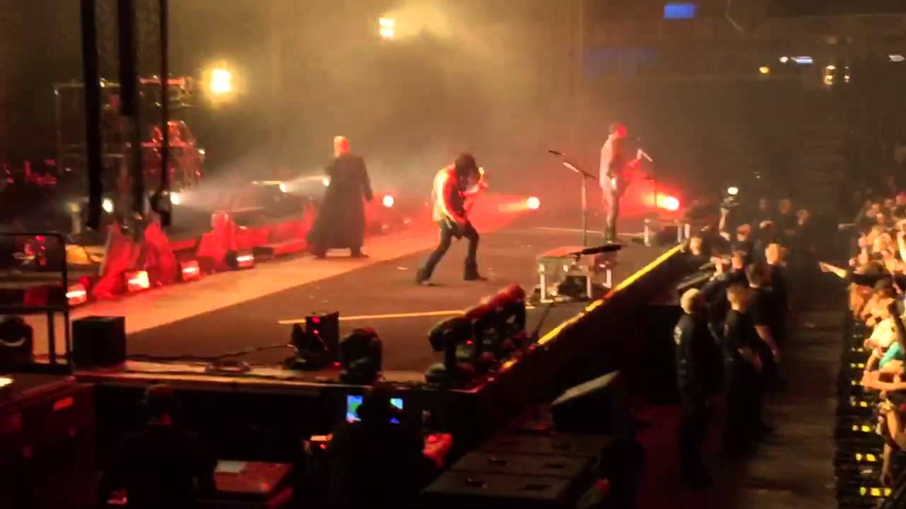 Disturbed - The Vengeful One - YouTube