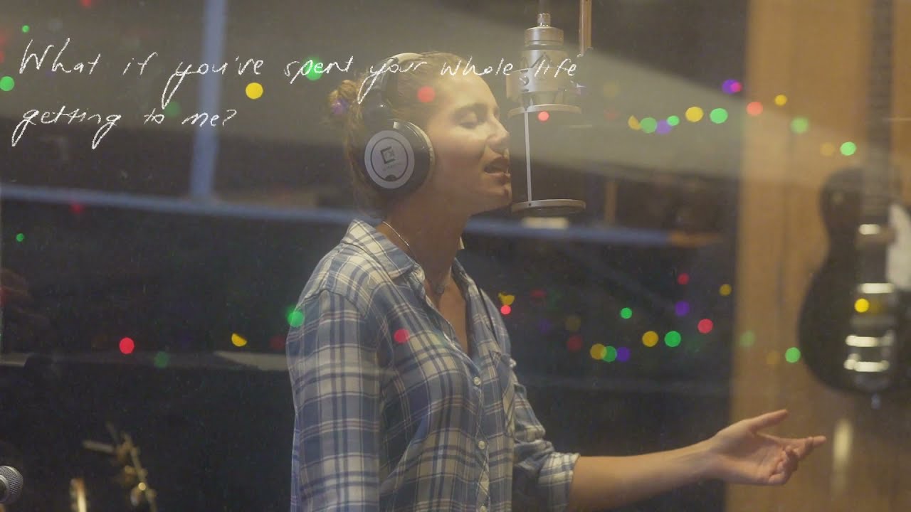 Caroline Jones - "Getting To Me" (Official Music Video)