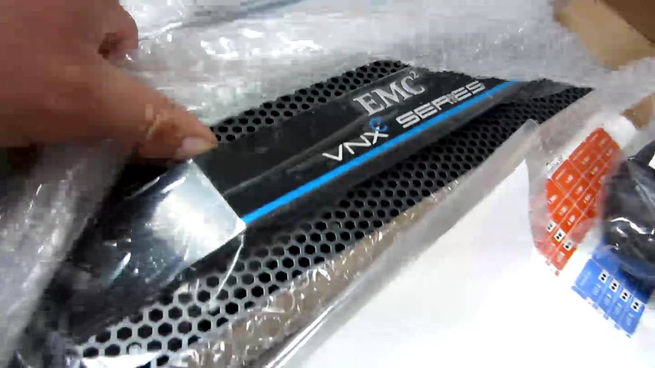 EMC2 VNXe 3100 SAN - YouTube