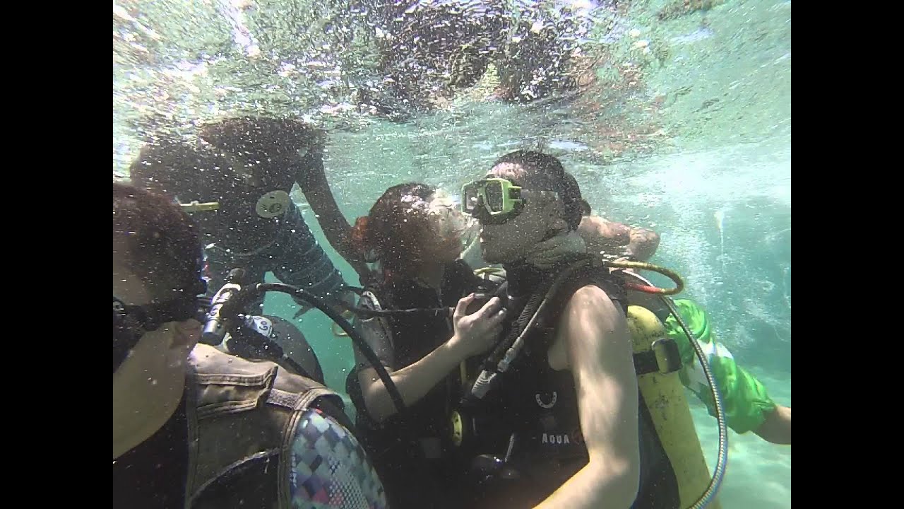 Couple Dive - YouTube