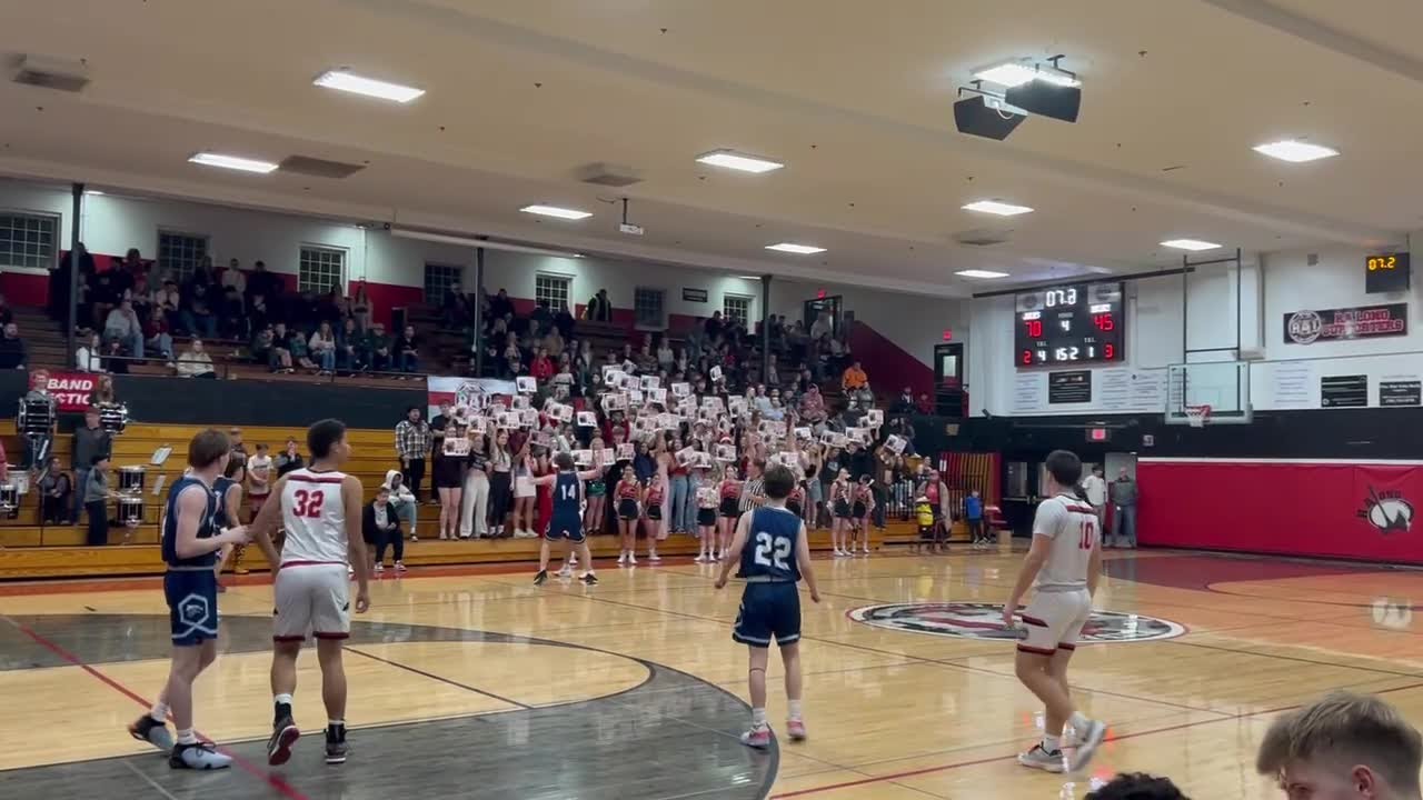 R.A. Long faithful cheer on coach Jeray Key for his 100th win - YouTube