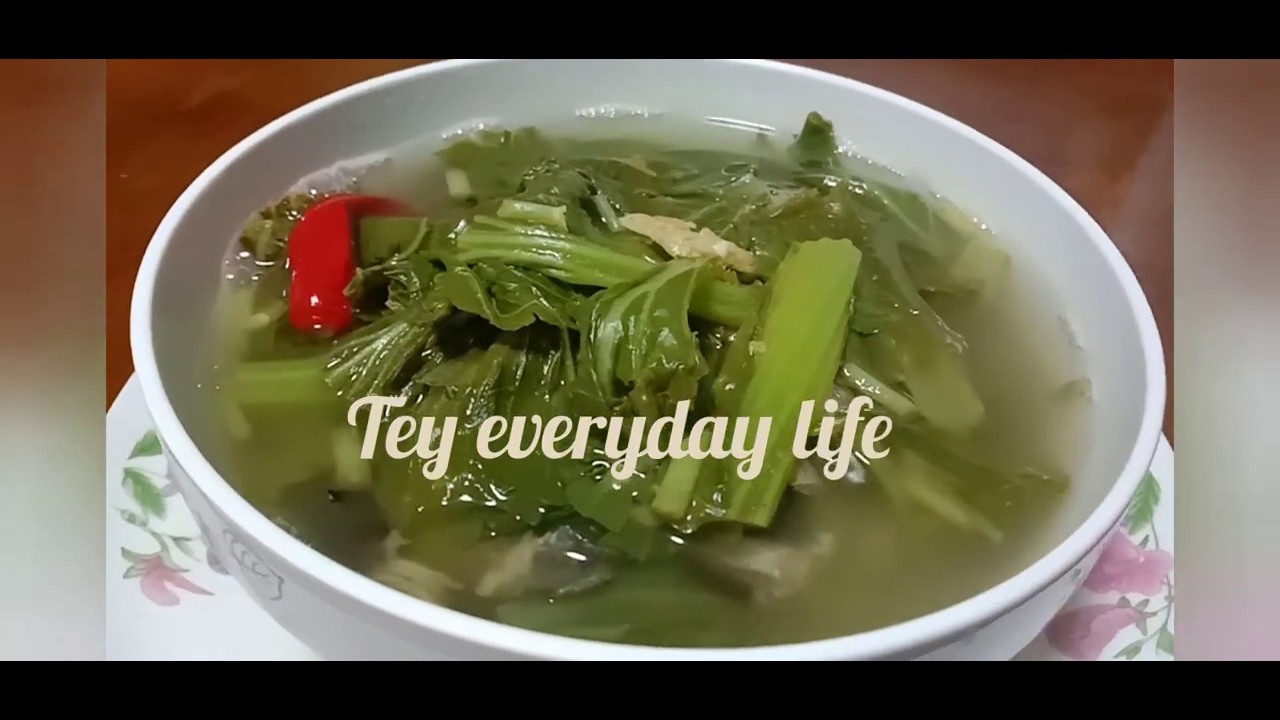 How to cook Samlar machu (sour soup) l វិធីស្លរម្ជូរត្រីឆ្អើរស្ពៃហាង ...