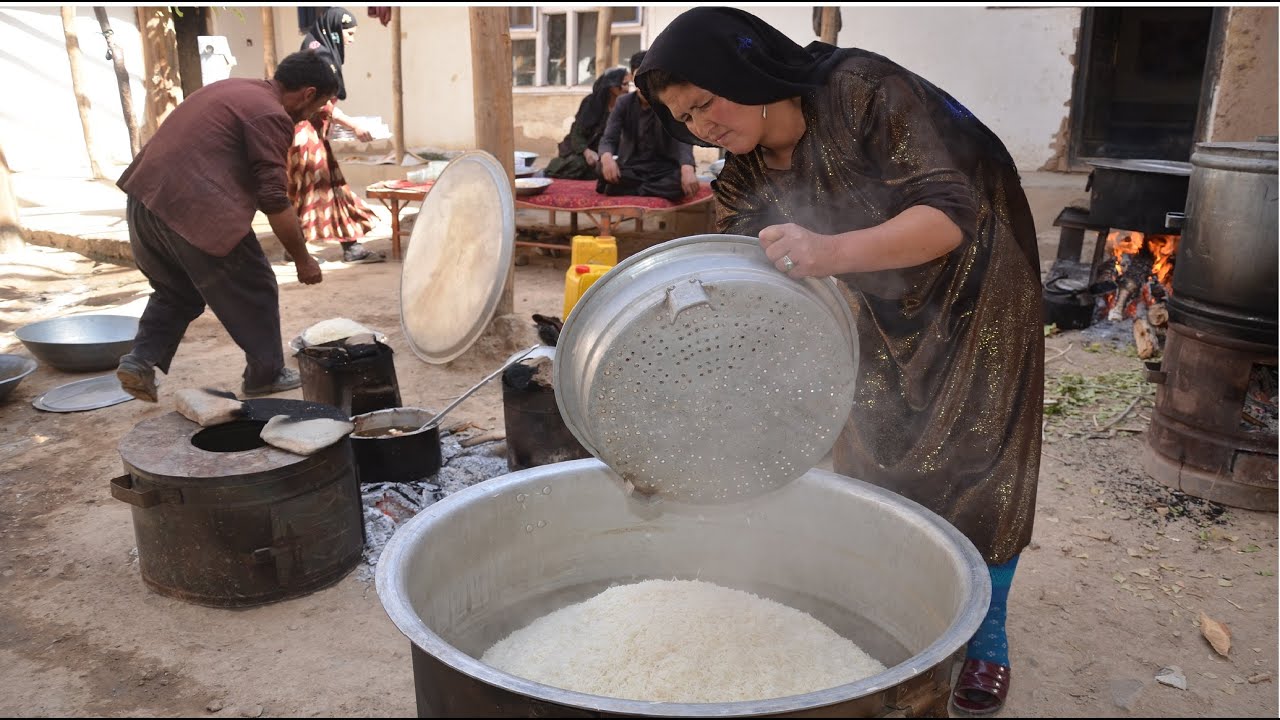Life in the village | Cooking traditional food for thousands of years ...