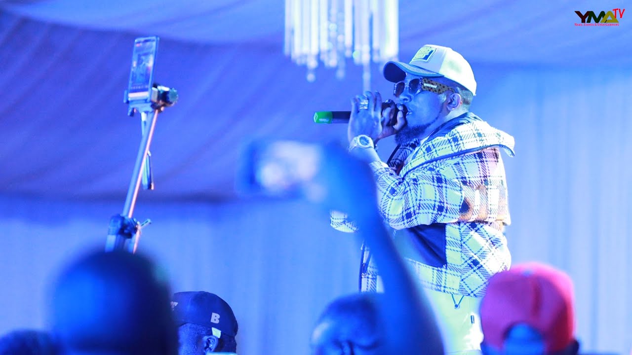 ICE PRINCE ZAMANI LIVE PERFORMANCE AT JOS CHILLING 2021 - YouTube