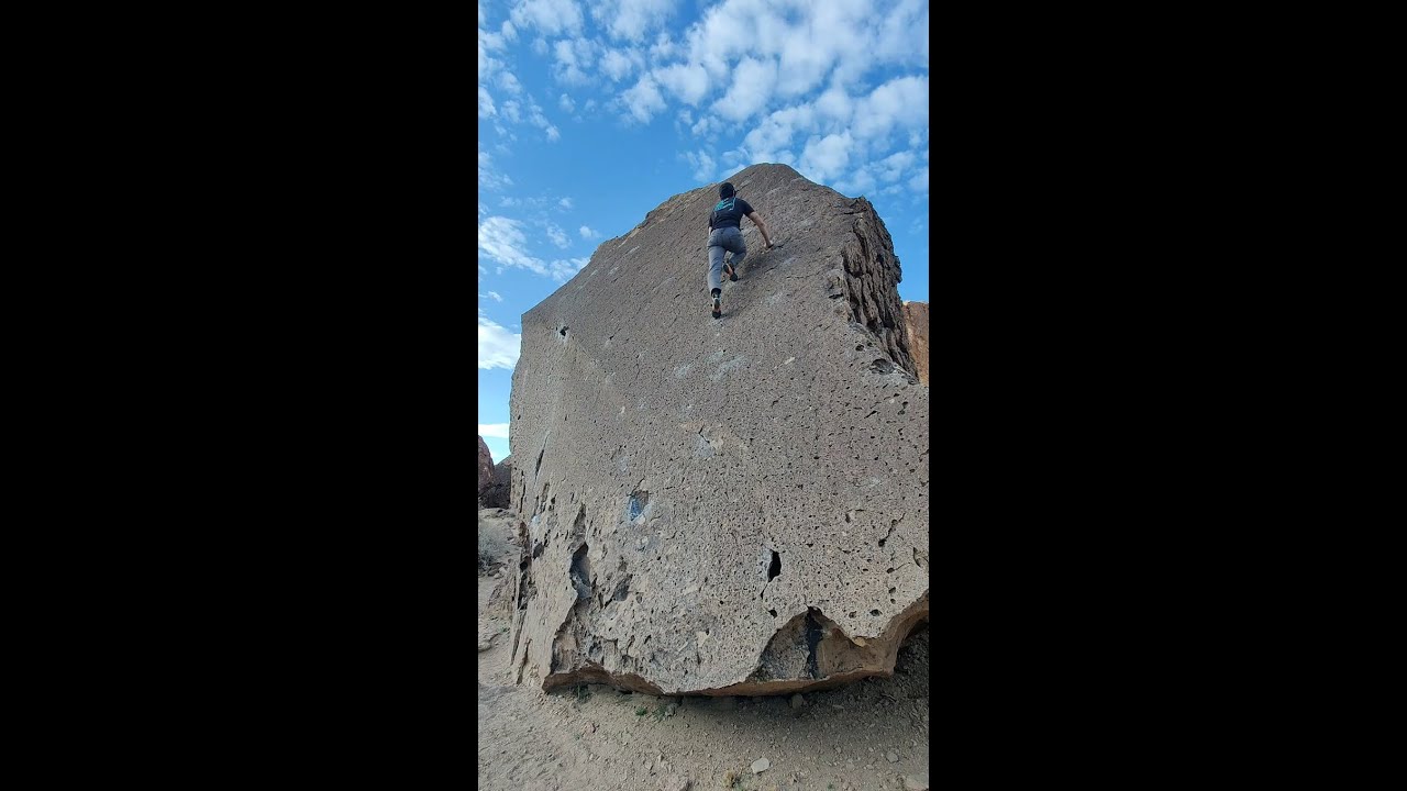 Bishop Bouldering | Celestial Trail (V0) - YouTube