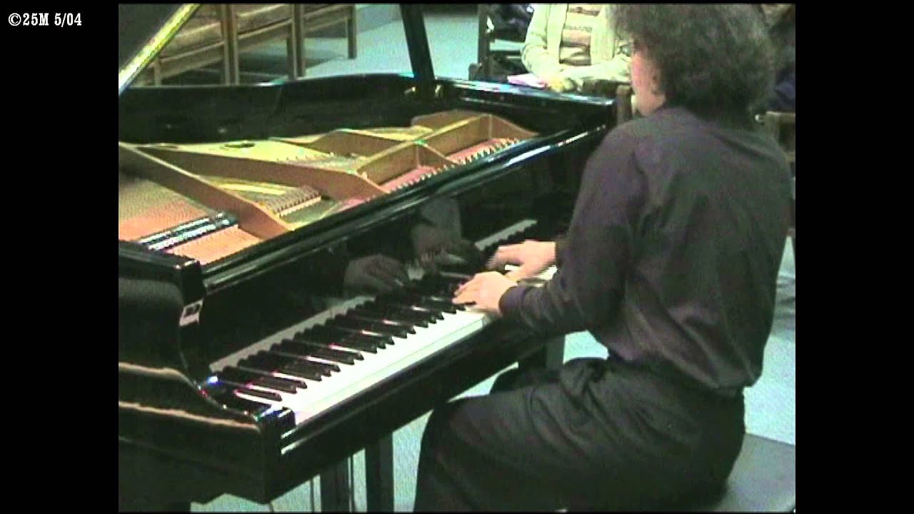 Michael Berkovsky Beethoven Sonata 18 - YouTube