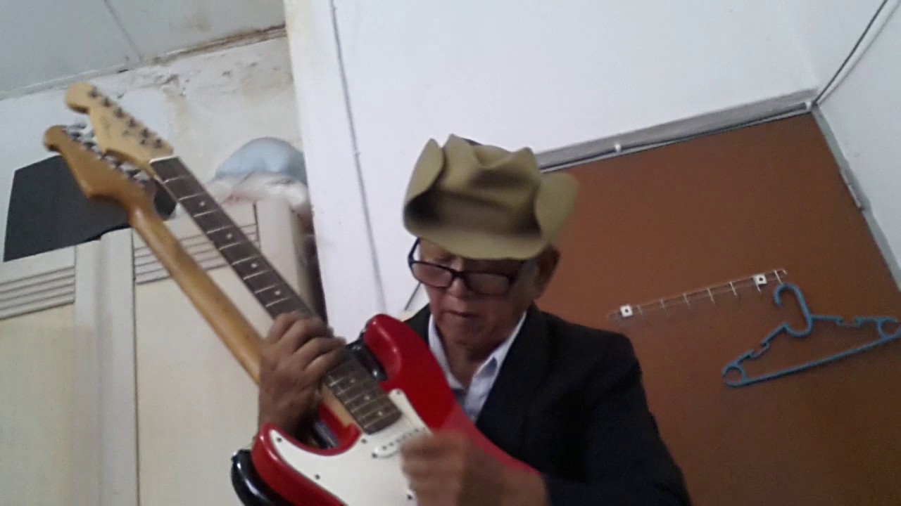 Black Magic Women left right handed Guitarist - YouTube