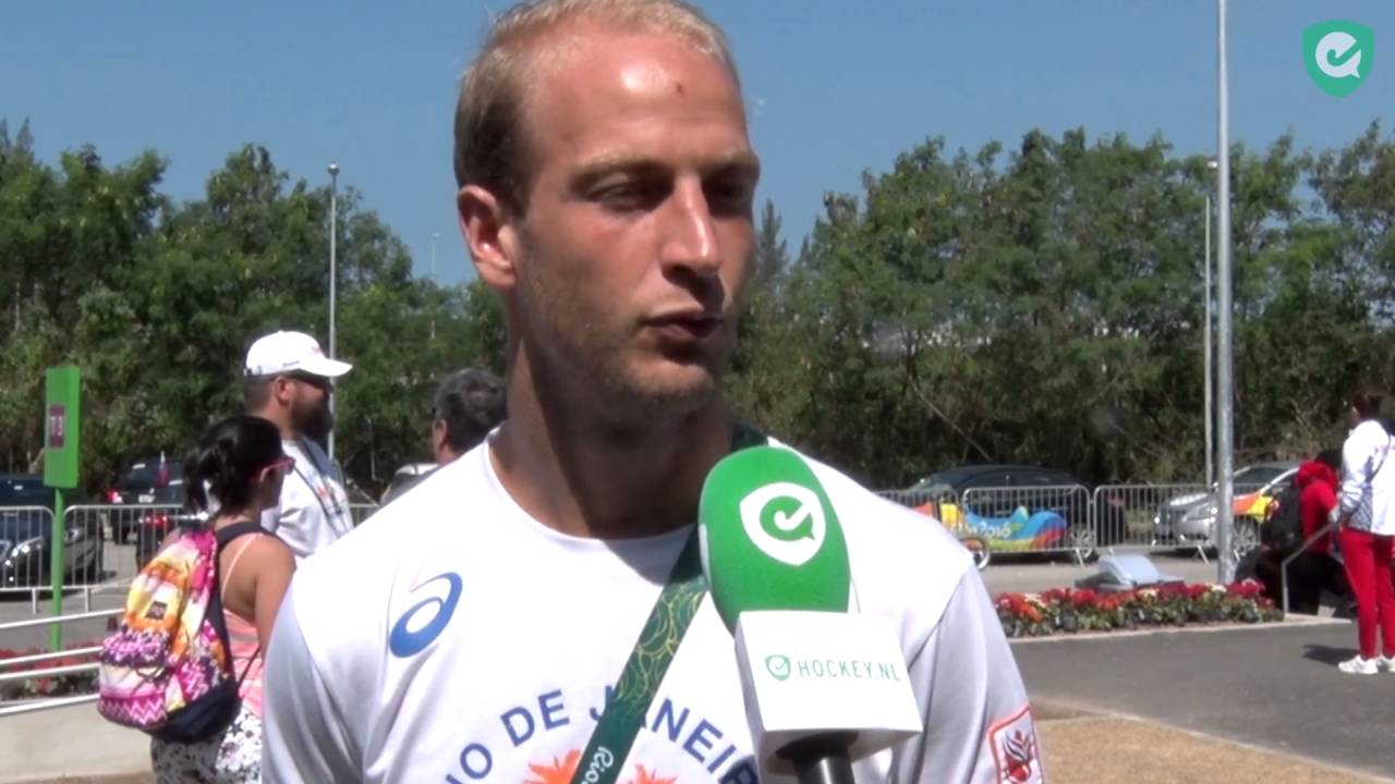 Zelfverzekerde Billy en Mink ontspannen naar kwartfinale - YouTube