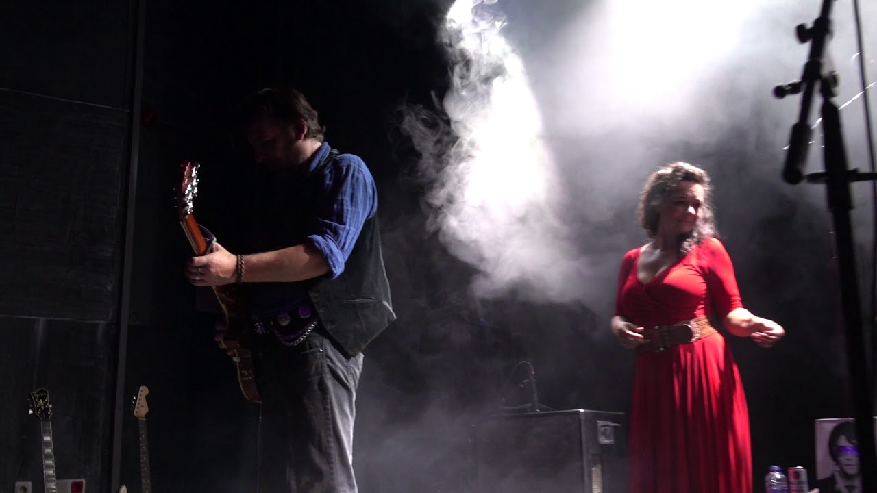 Meena Cryle & Chris Fillmore Band Father's House Live @ De Bosuil Open ...