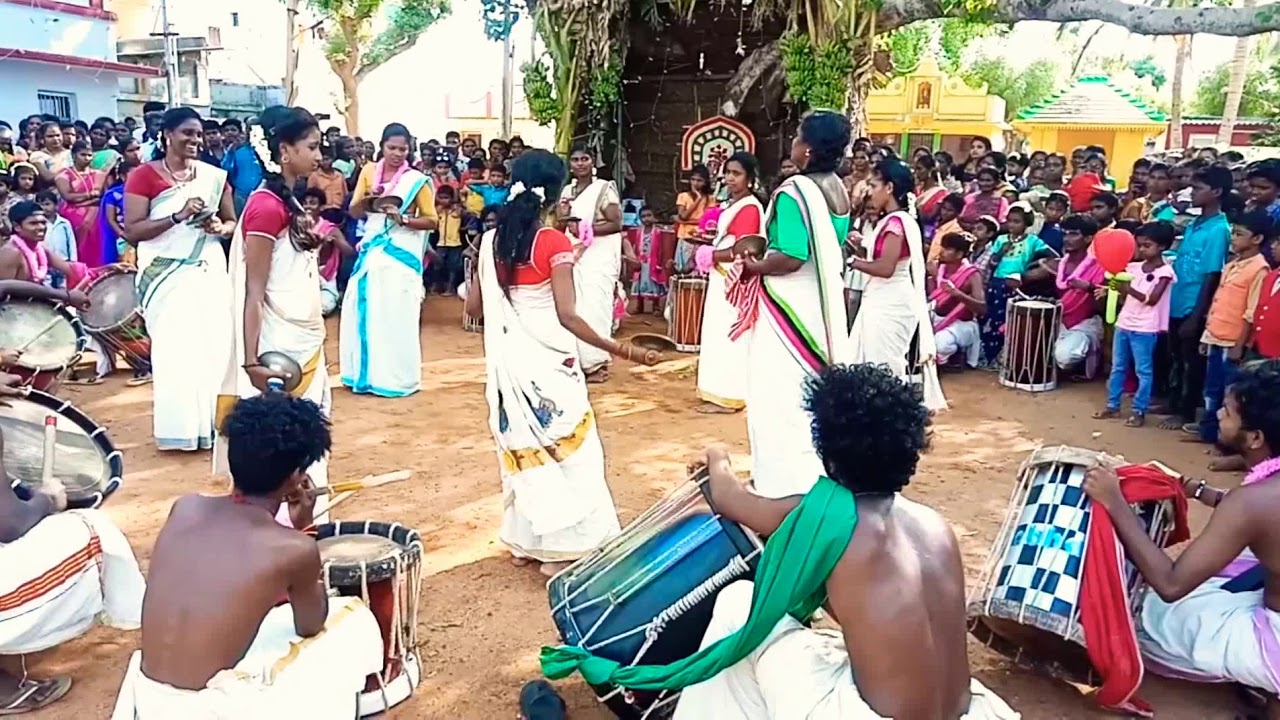 Kerala ladies dancing in temple function | ladies program | chenda melam | ph.no. 80 86 86 45 68 ...