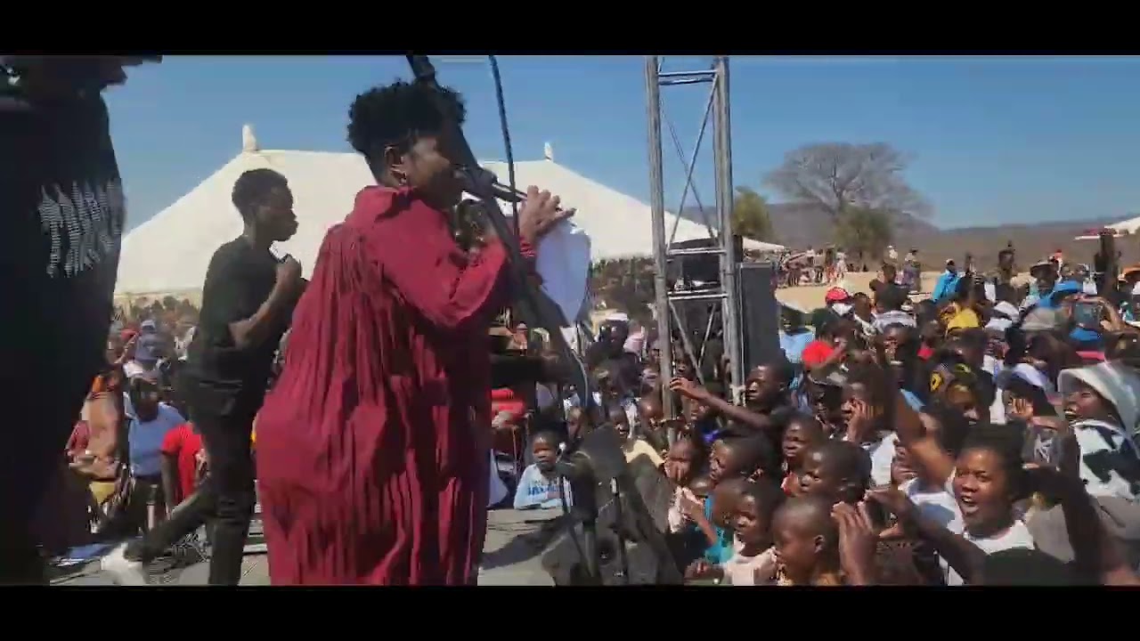 Dorcas Moyo live perfomance