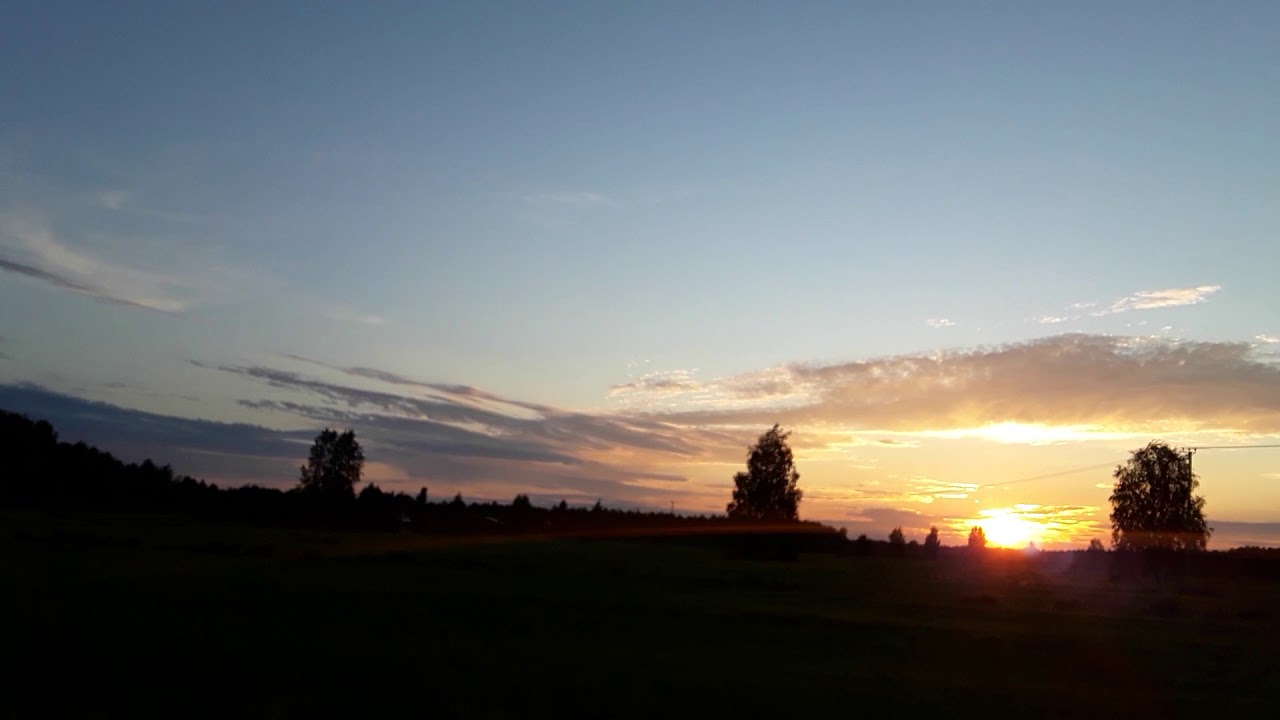 Summer night sky in Finland - Kesäyön taivas - YouTube