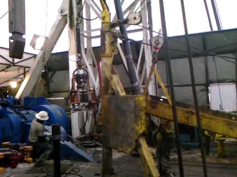 Laying down pipe - YouTube
