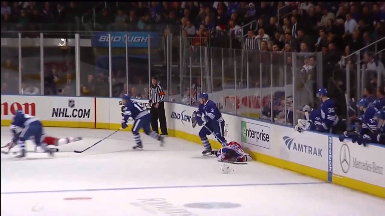 Dion Phaneuf's MASSIVE Hit on Mike Sauer - Dec 5th 2011 (HD) - YouTube