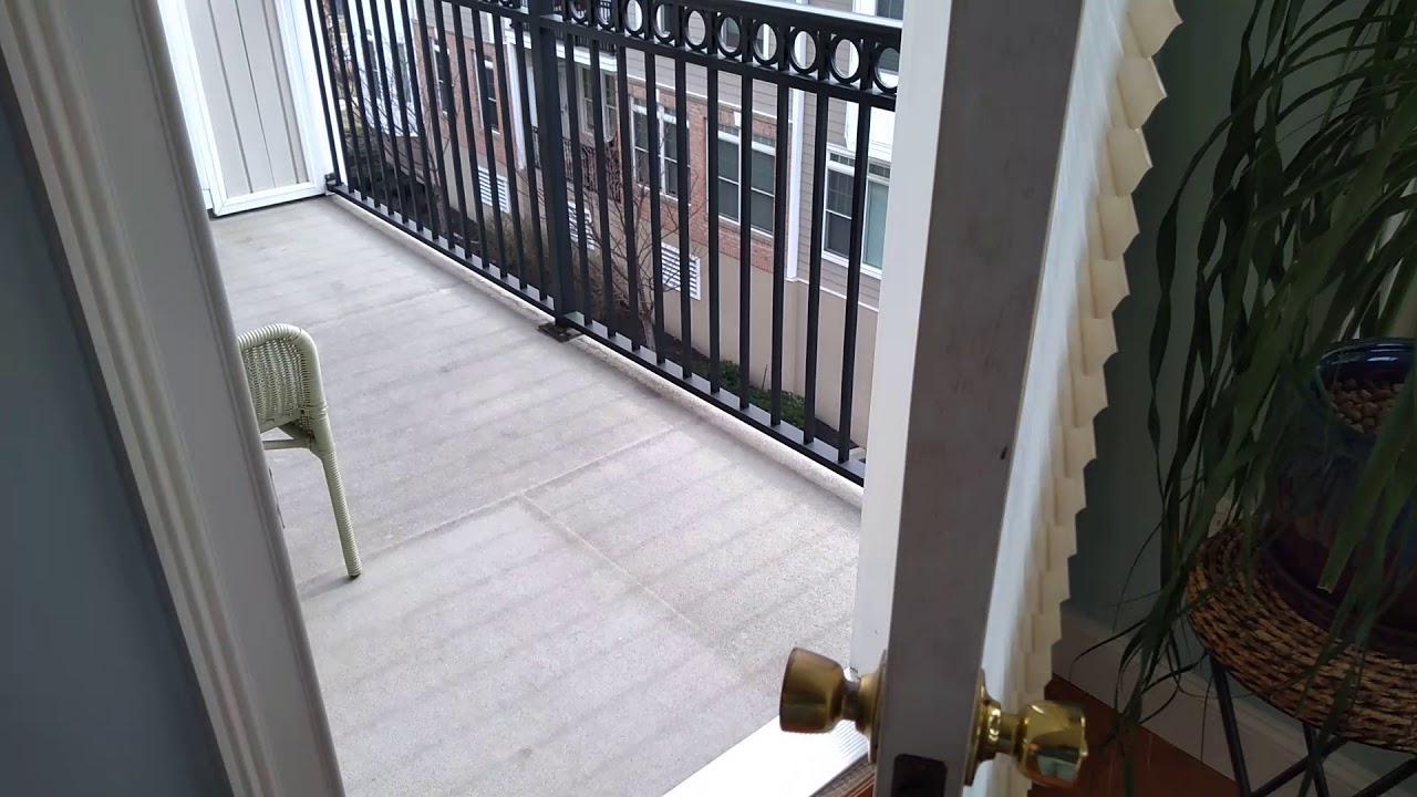 Closing terrace doors properly - YouTube