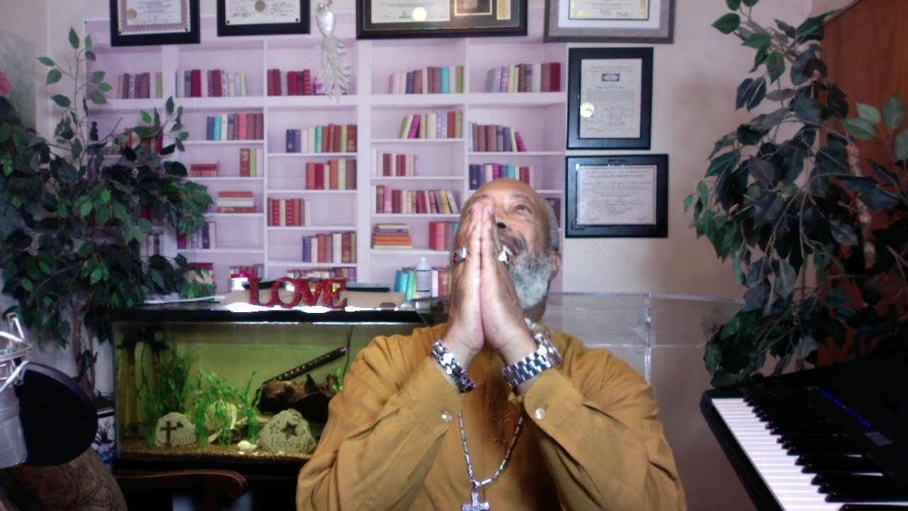 Apostle Dr. Donald Ray Thompson, PhdD Pushing Prayer To Replace Panic ...