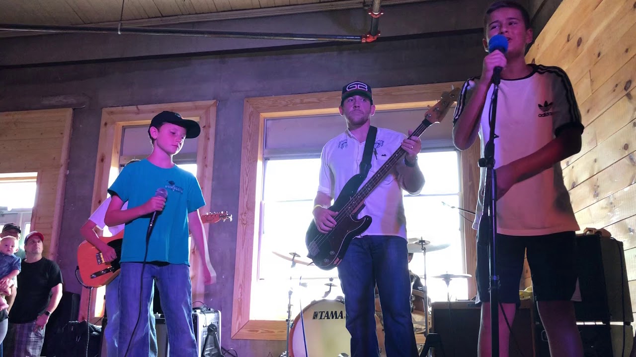 Basketball Jones - YouTube