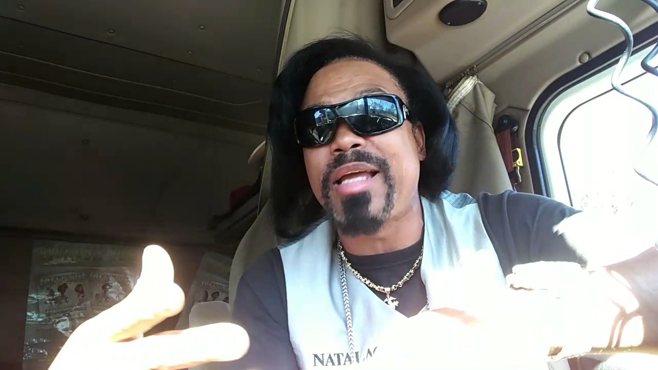 Natalac | weighs in on 100 Shots hit Young Dolph bulletproof Vehicle at ...