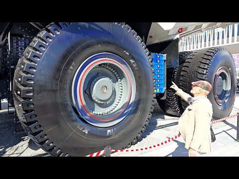 bauma 2025 Directors Cut: Mega-Messe, Mega-Wetter, Mega-Exponate!