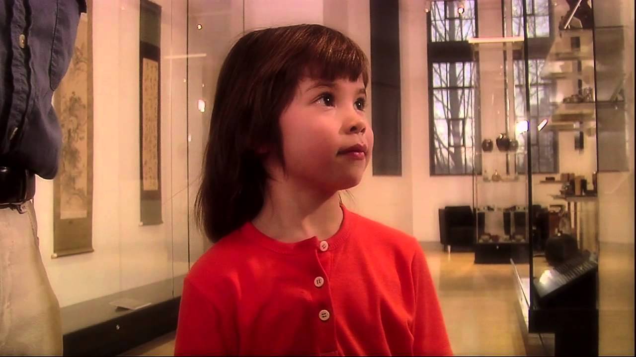 This Is Emily Yeung Making Origami - YouTube