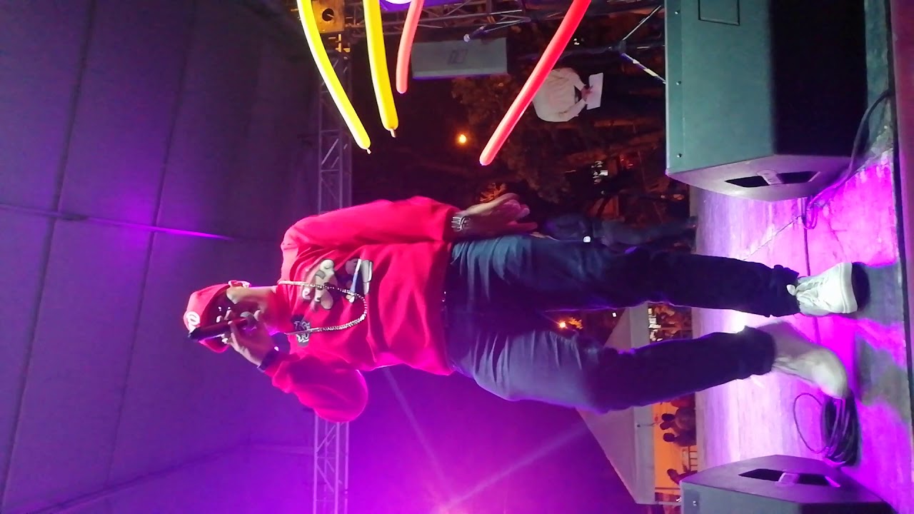 Vigglas Real estasis j balvin - YouTube