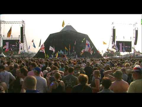 Lily Allen - 22 Live - YouTube