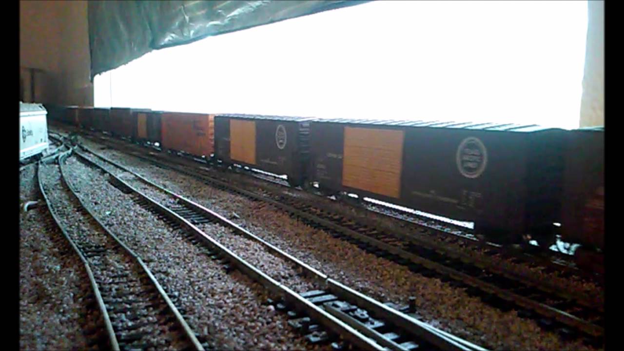 YARD SWITCHING ENGINES PULLING BOXCAR TRAIN - YouTube