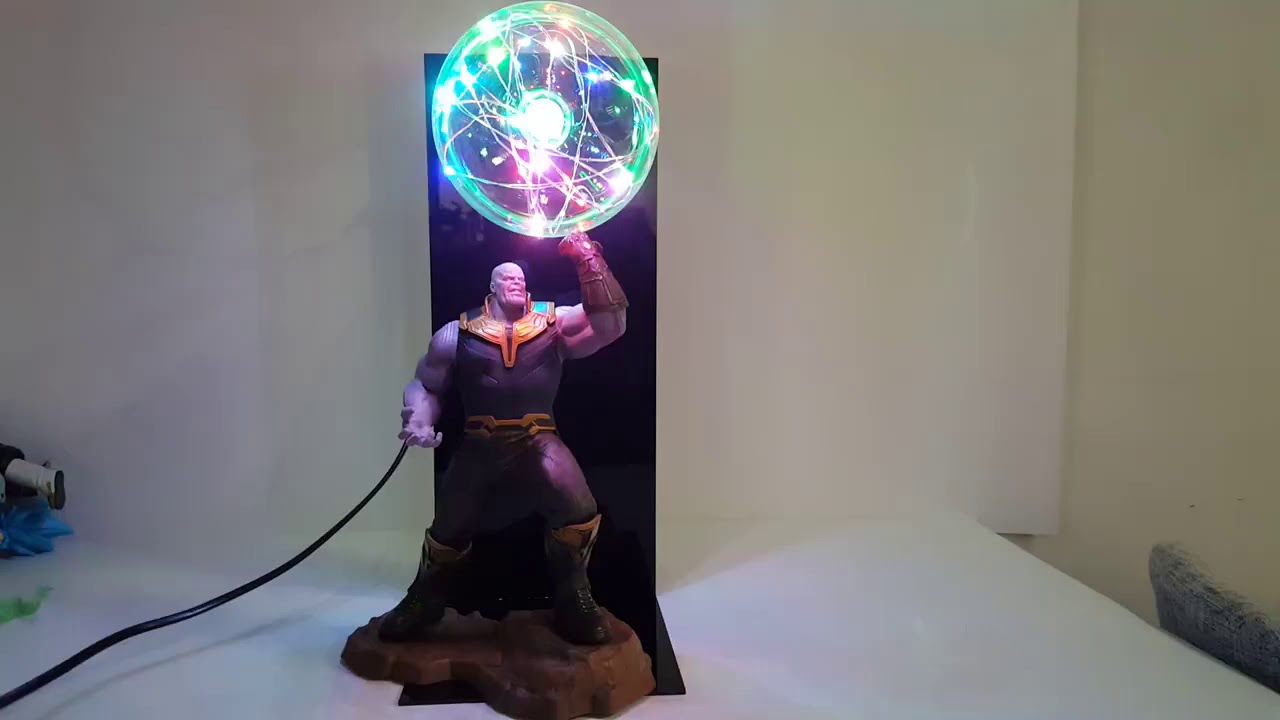 Thanos Infinity Gauntlet Lamp - YouTube