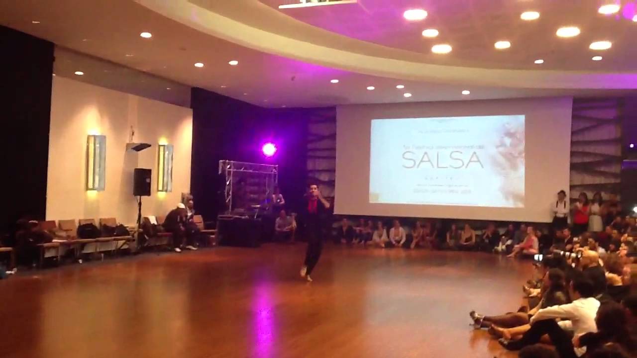 Amazing solo : salsa gala Casablanca - YouTube