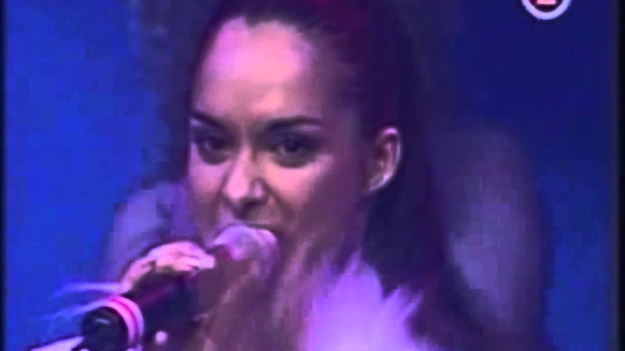 Tess One Love Live at Toppen HQ - YouTube