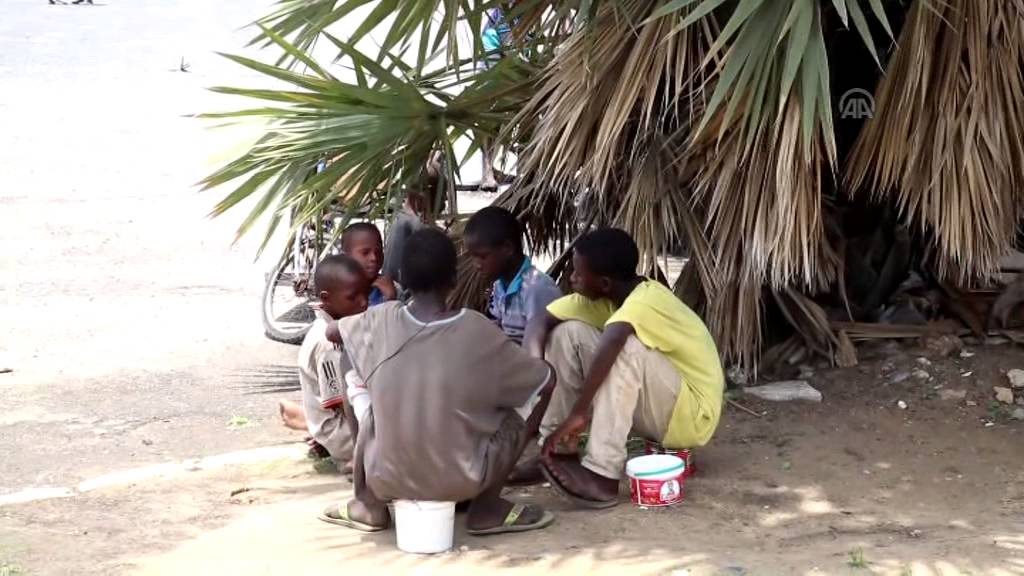 Senegal's Child Beggars, Talibes - YouTube