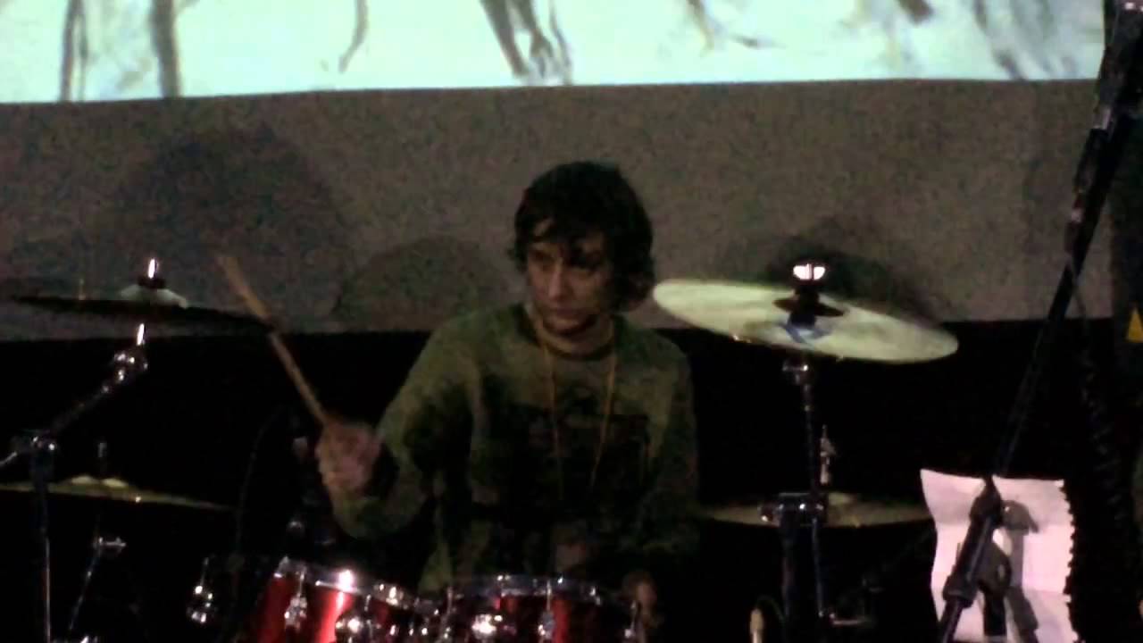Ил - live at Tune Low Play Slow II - YouTube