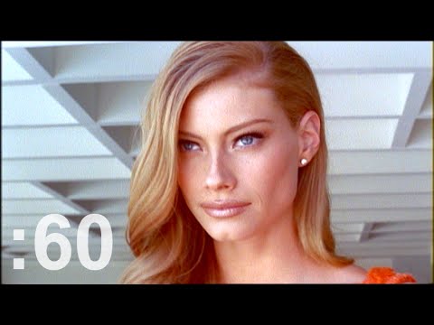 Alyssa Sutherland ST JOHN Signature Fragrance (60 sec)
