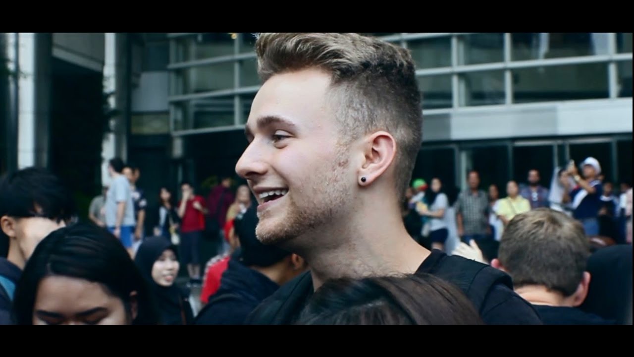 EXPLORING CREW MEETUP KLCC | JOSH, CODY, STEVE & JOHN - YouTube