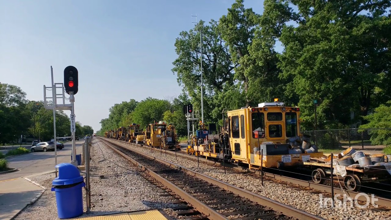 *MEGA RARE* Amtrak Dash 8 leads Veterans Npcu on the Hiawatha - YouTube