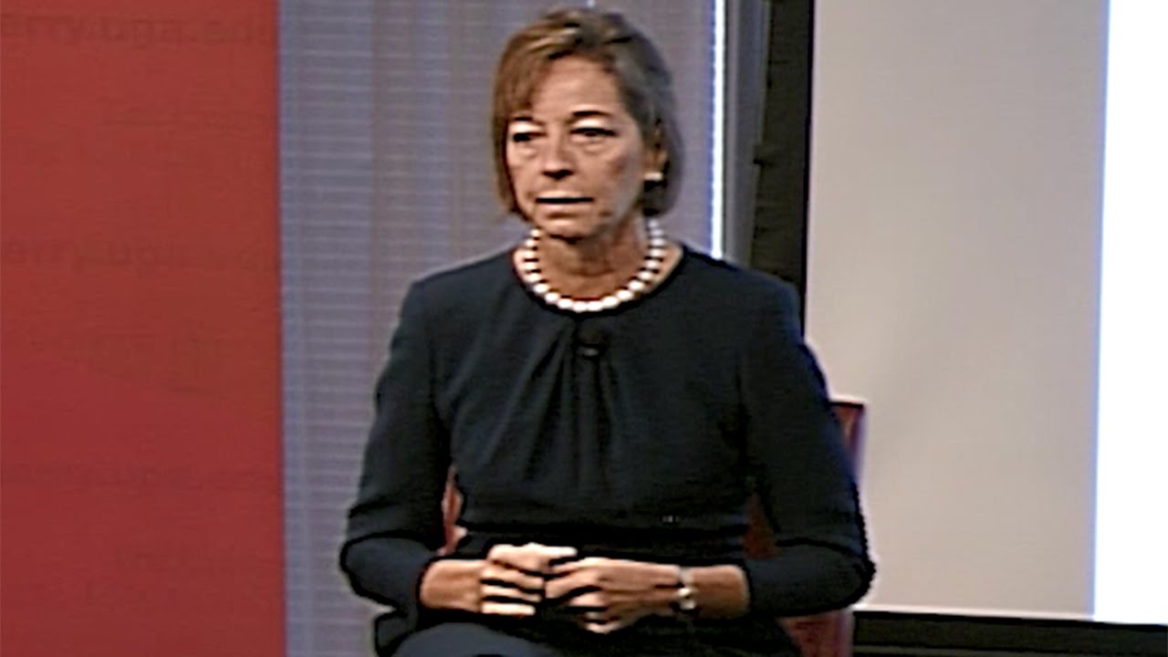 Mary Laschinger, Chairman of the Board & CEO, Veritiv - YouTube