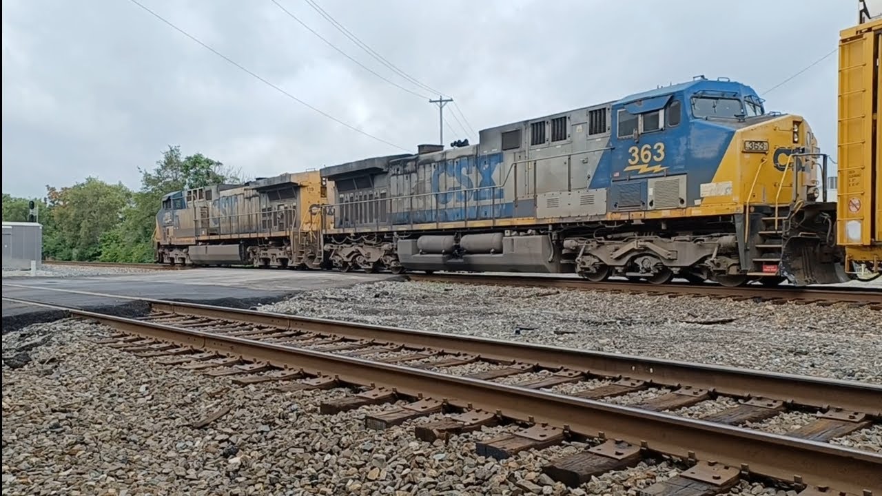 M209 with a YN2 duo, Train meet between NS 803 and CSX M276, and Mac ...