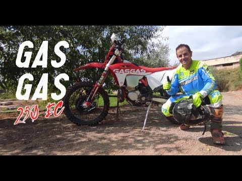 Prueba gas gas EC 250 - YouTube