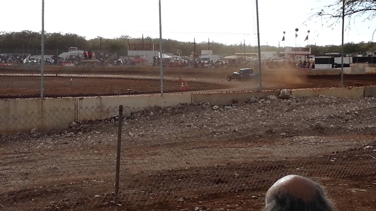 Kalaeloa racing - YouTube