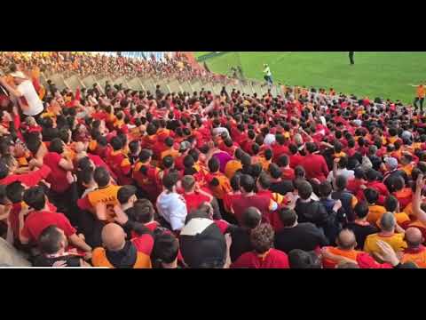“LA LA LA LAY LAY LAY SALDIR GALATASARAY”  ŞAMPİYONLUK İÇİN SALDIRIN” ultrAslan