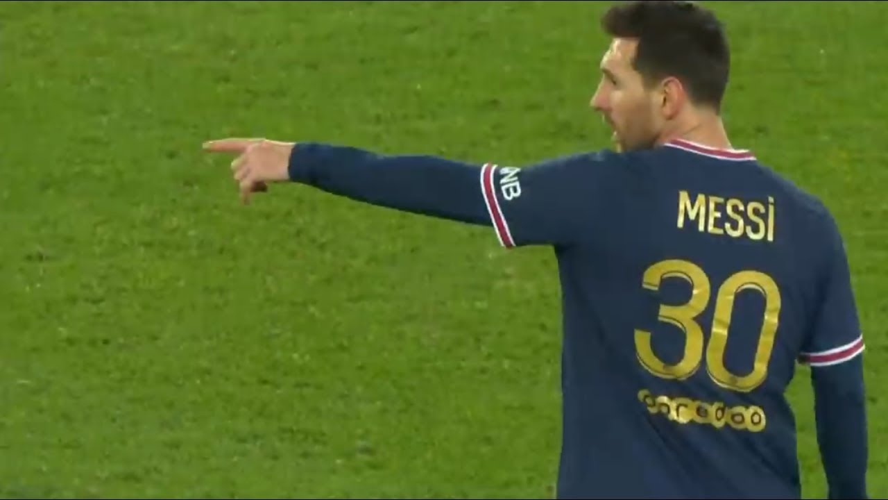 Lionel Messi 2022 He is still good at PSG Skills, Runs & Assists HD ...