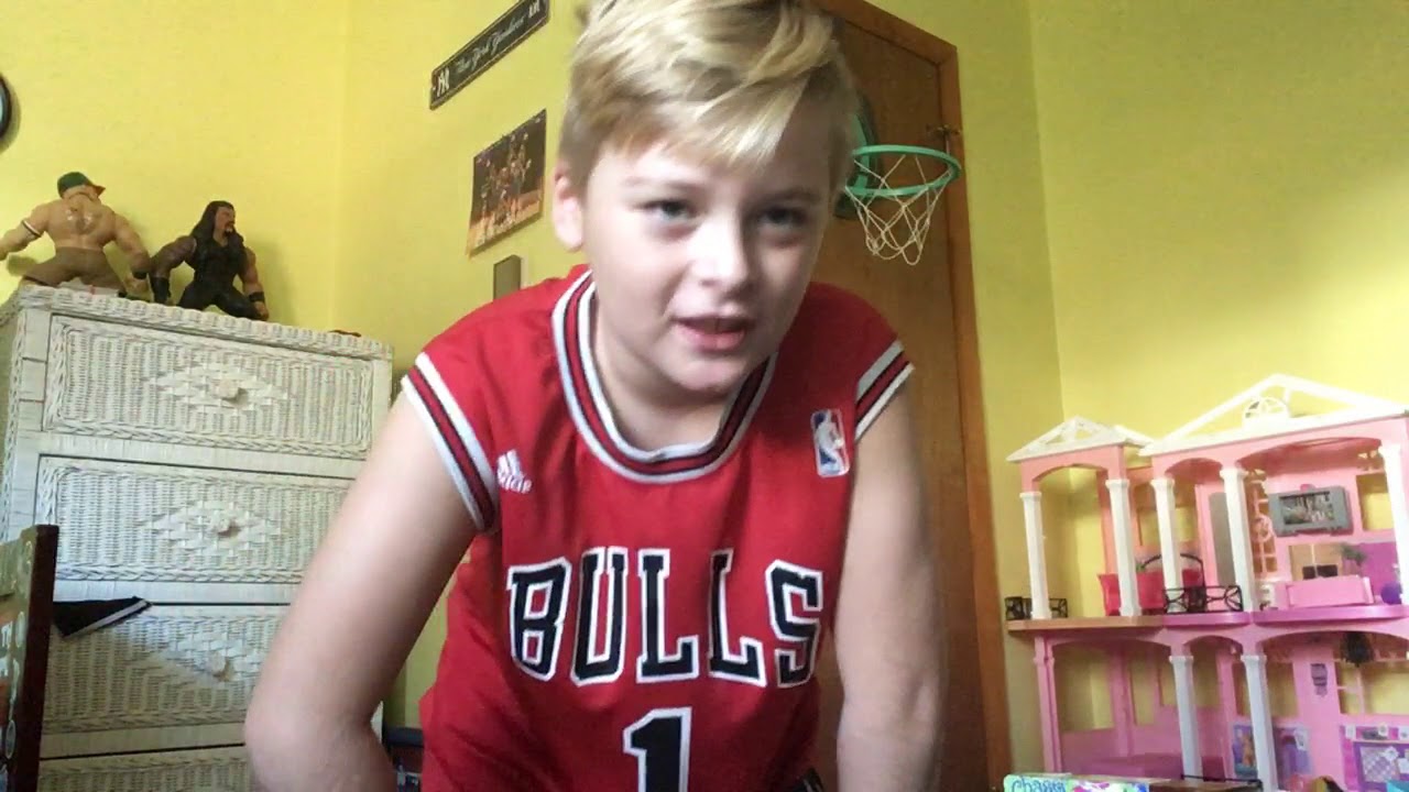 Mini basketball hoop dunk contest - YouTube