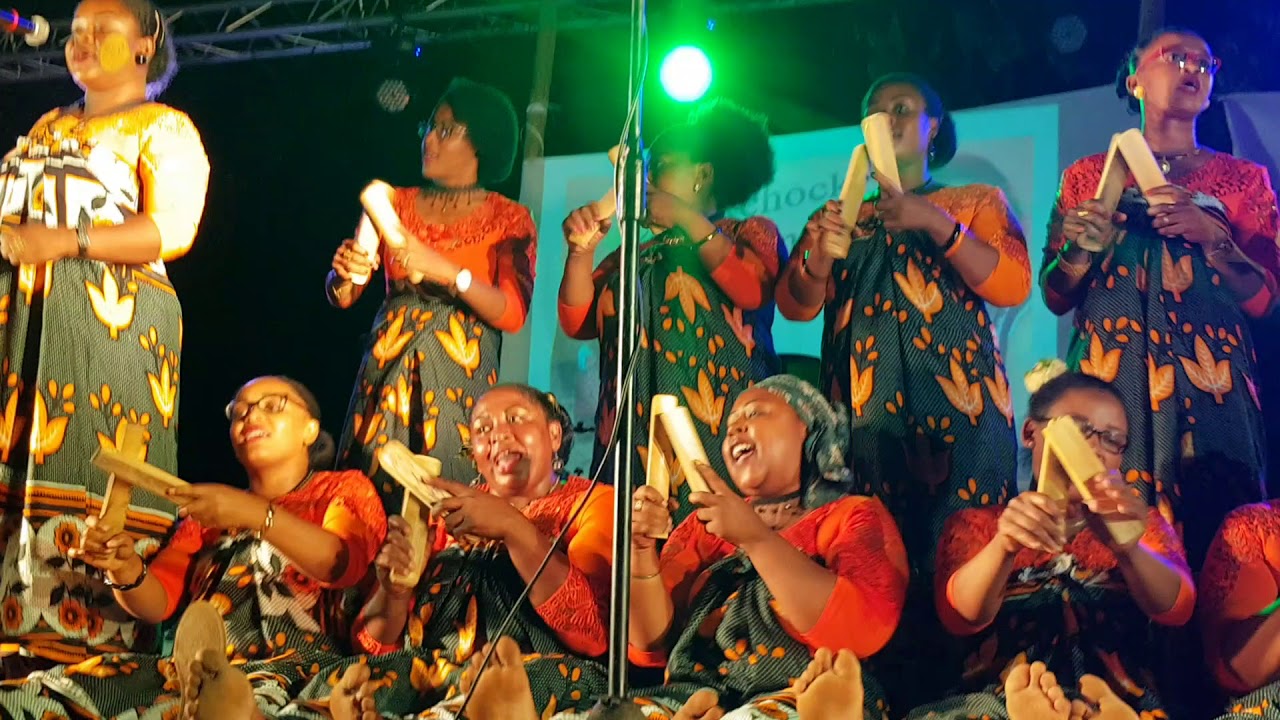 Chokchok de chiconi ambiance à acoua - YouTube