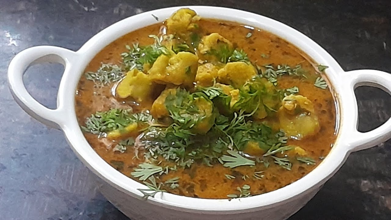 Matar ke gatte khane me tasty easy indian recipe - YouTube