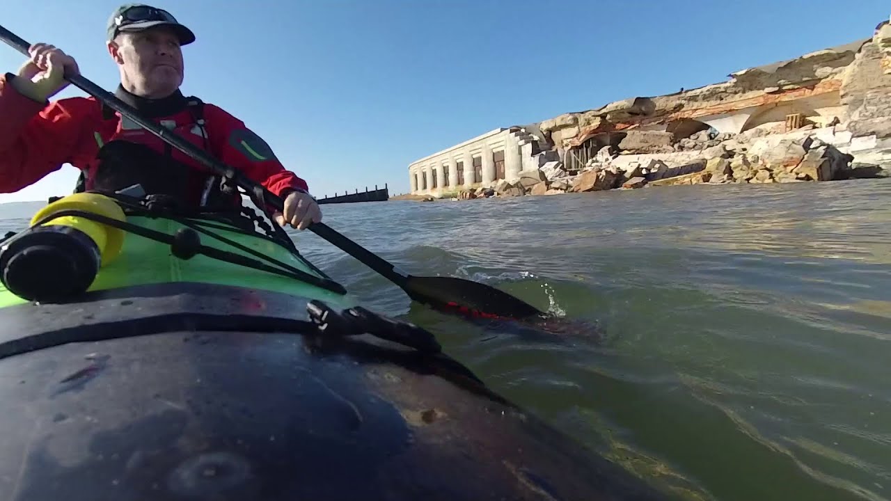 19KM NOSY AT HURST CASTLE COLLAPSE BY SEA KAYAK & SURFSKI (VALKYRIE ...