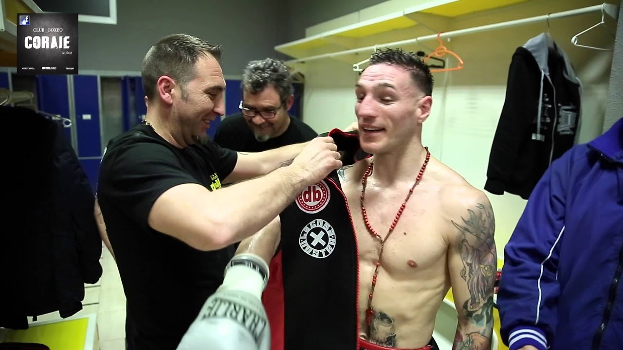 Jesus Sanchez "El Ciclón" Debut Profesional _ Club Boxeo Coraje Muñoz ...